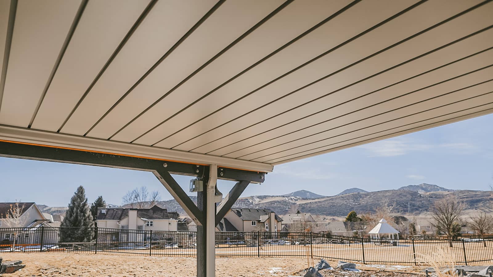 What Is it – Amazing Underdeck